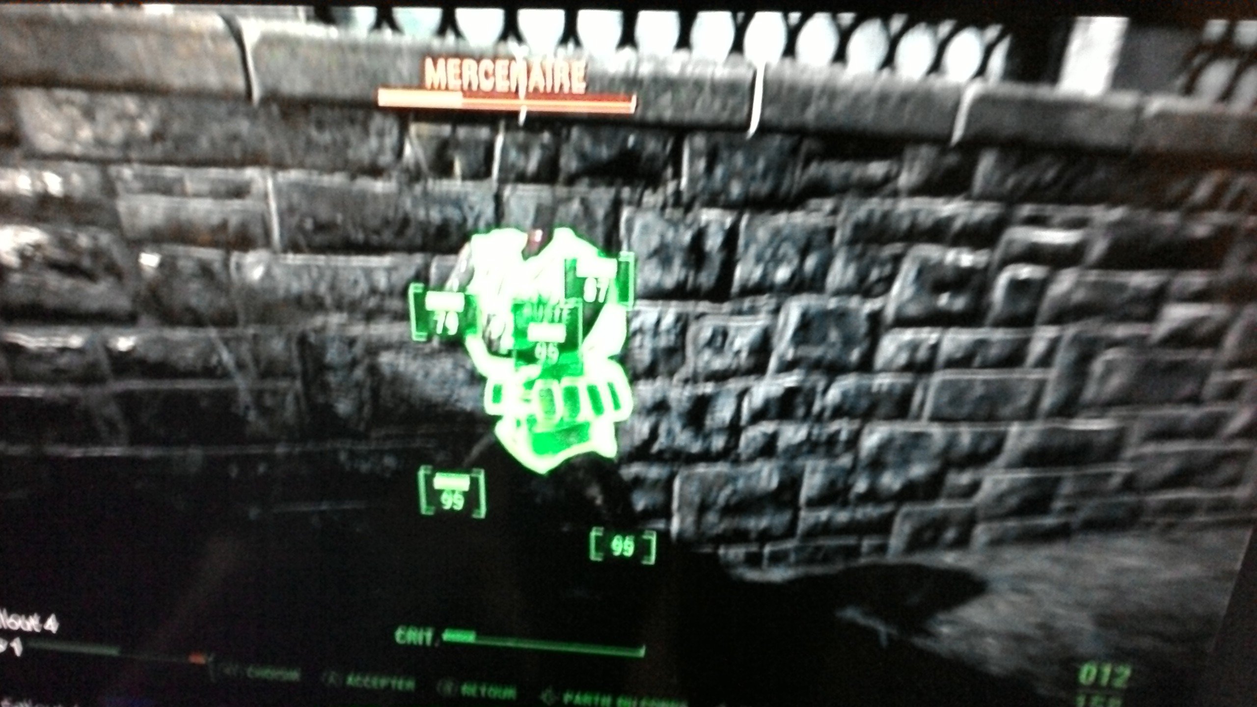 Normal le mec sans tête toujours en vie? :hap: sur le forum Fallout 4 ...