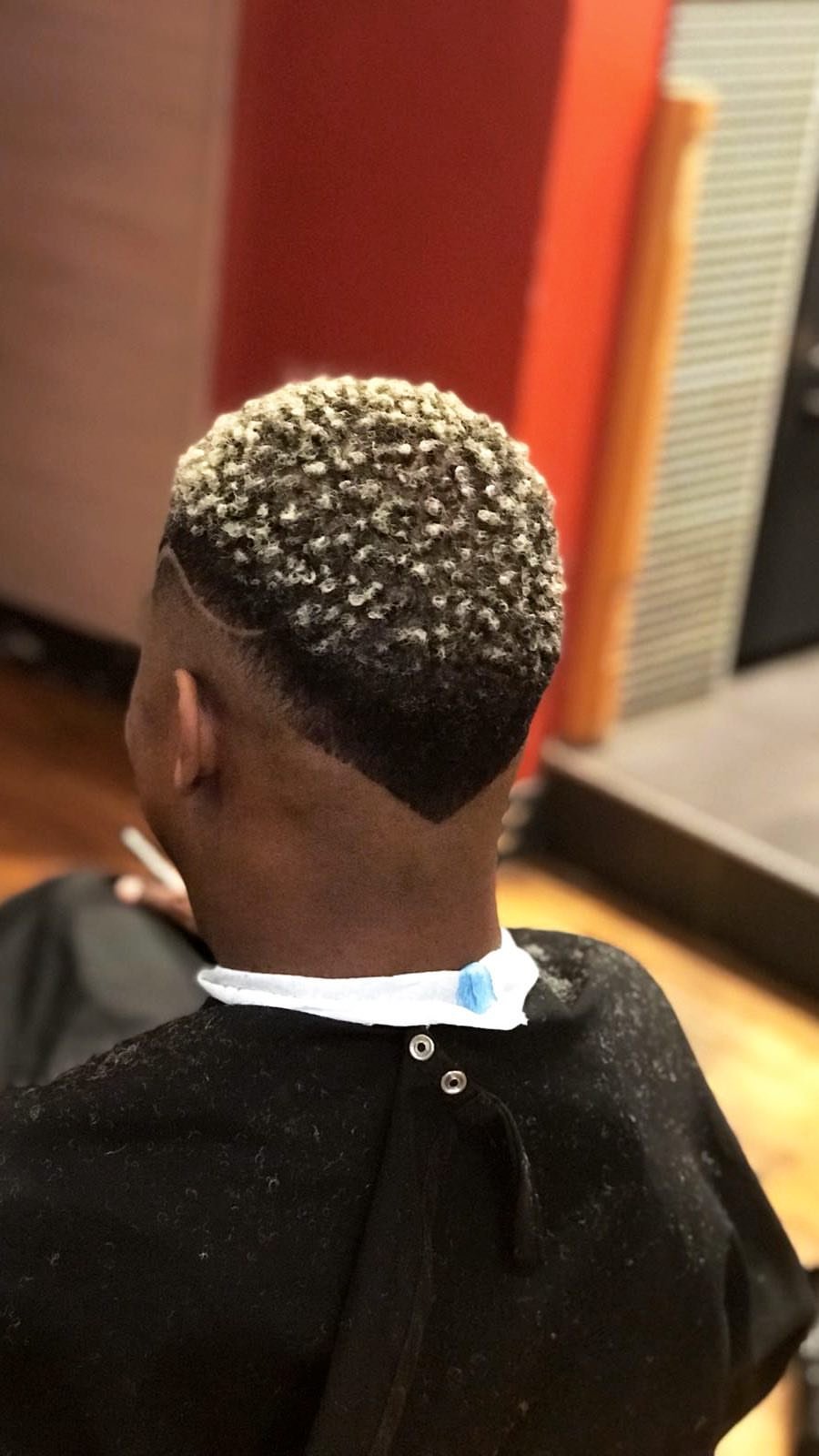 nouvelle coiffure de Kimpembe pour France Italie sur le forum Football ...