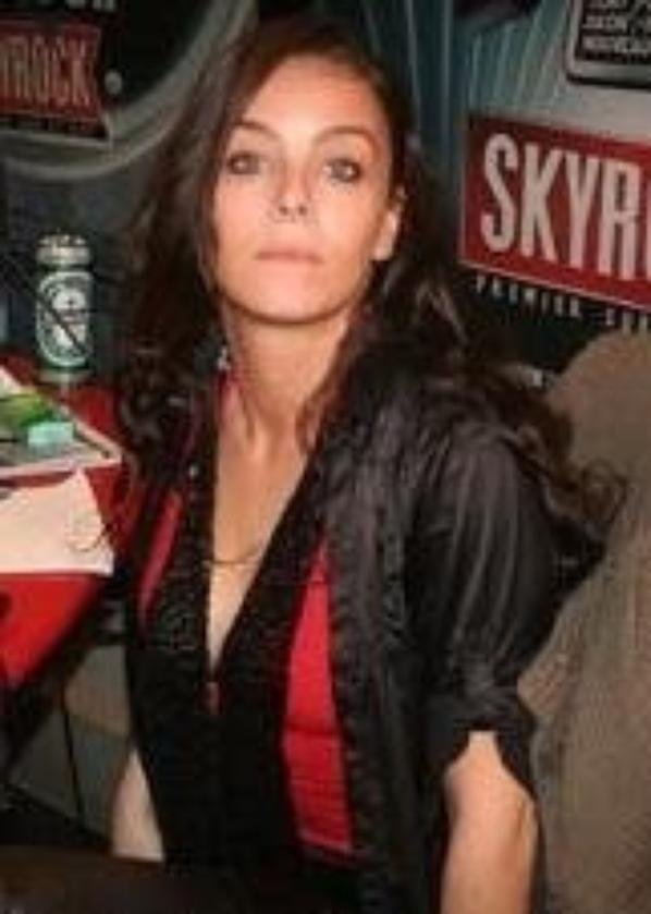 Marie de SKYROCK, 45 ans et toujours bonne sur le forum Blabla 18-25 ...