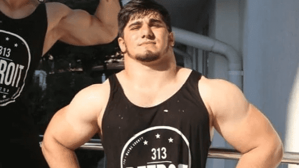 La NECKPILL est brutale. Votre cou détermine vos chances de séduire une ...