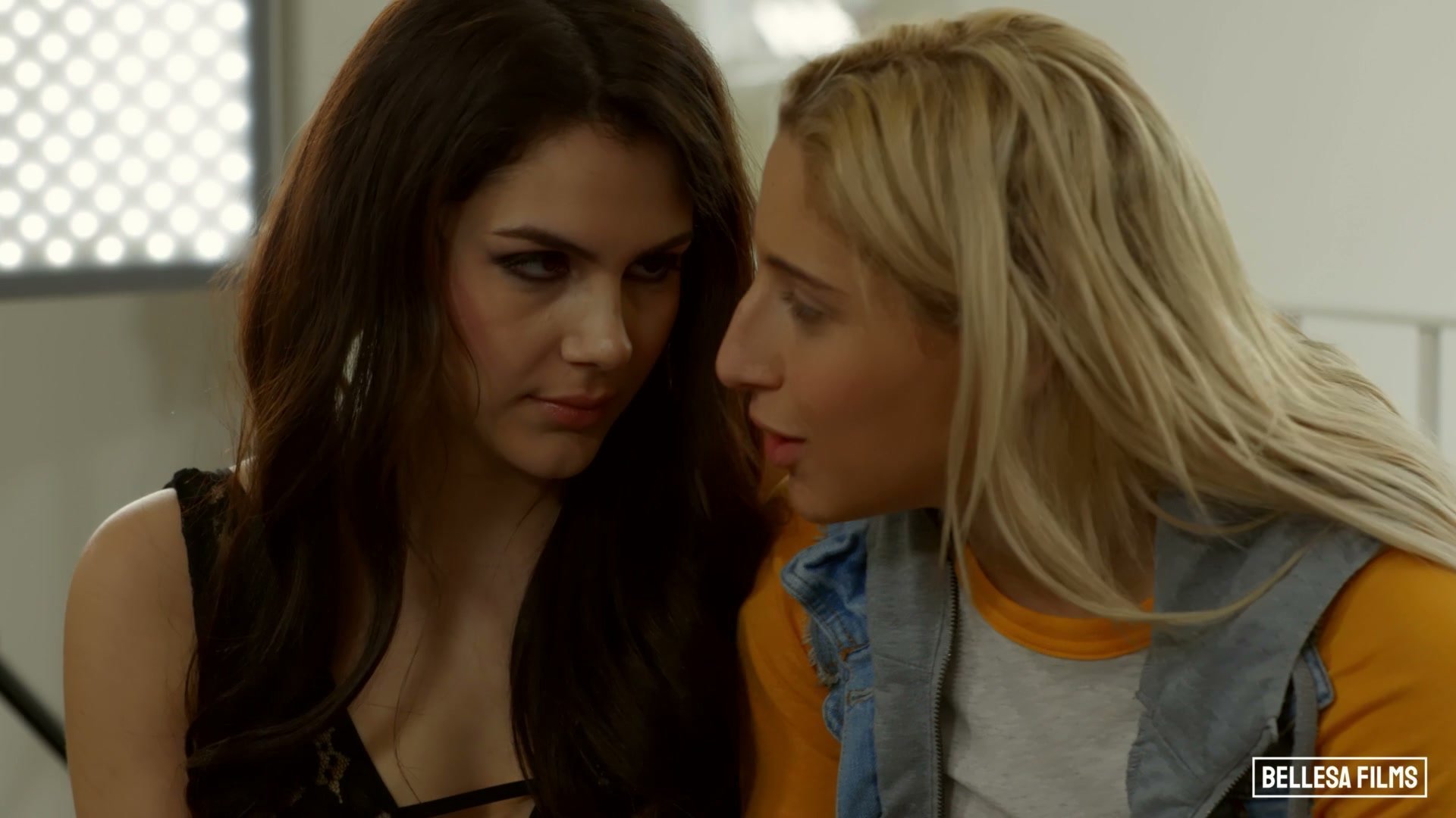 Valentina Nappi et Abella Danger ! sur le forum Blabla 18-25 ans - 24 ...