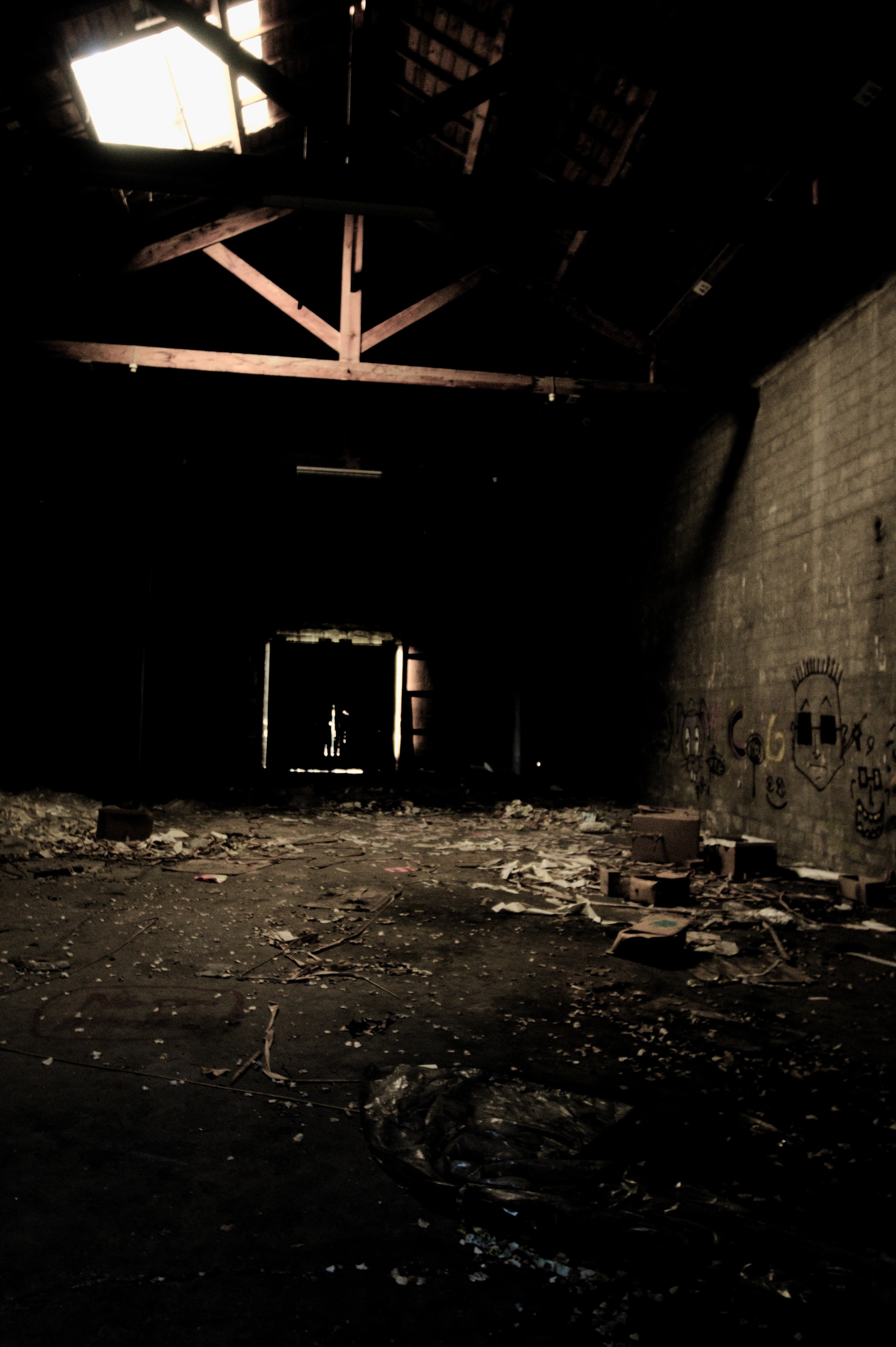 [Urbex] Ma petite balade dans une usine désaffectée (pour les fans de ...