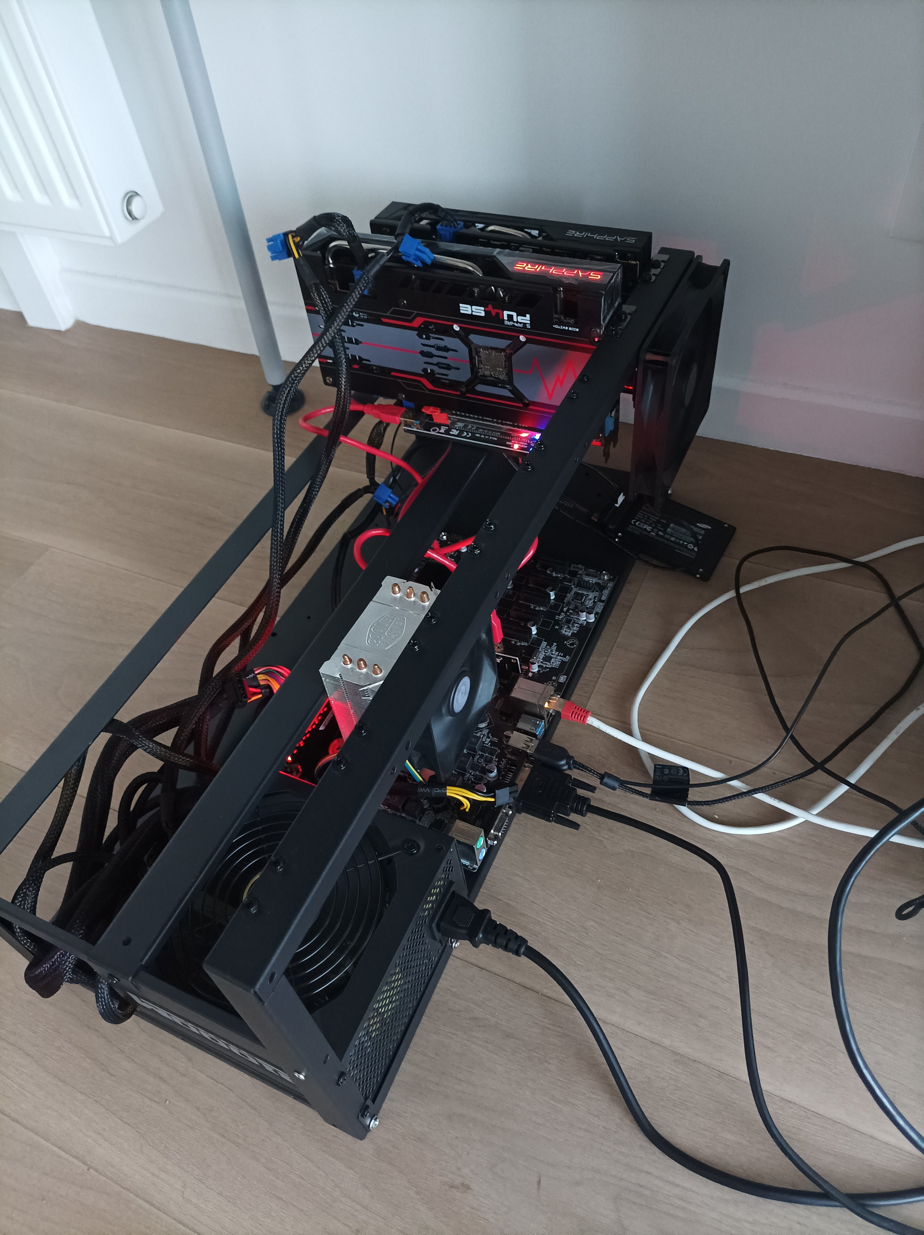 PHOTO ma machine de minage me rapport 2 euros par jours sur le forum ...