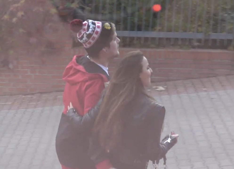 La vidéo du cuck qui voit pas sa femme se faire baiser devant lui sur le forum Blabla 18-25 ans ...