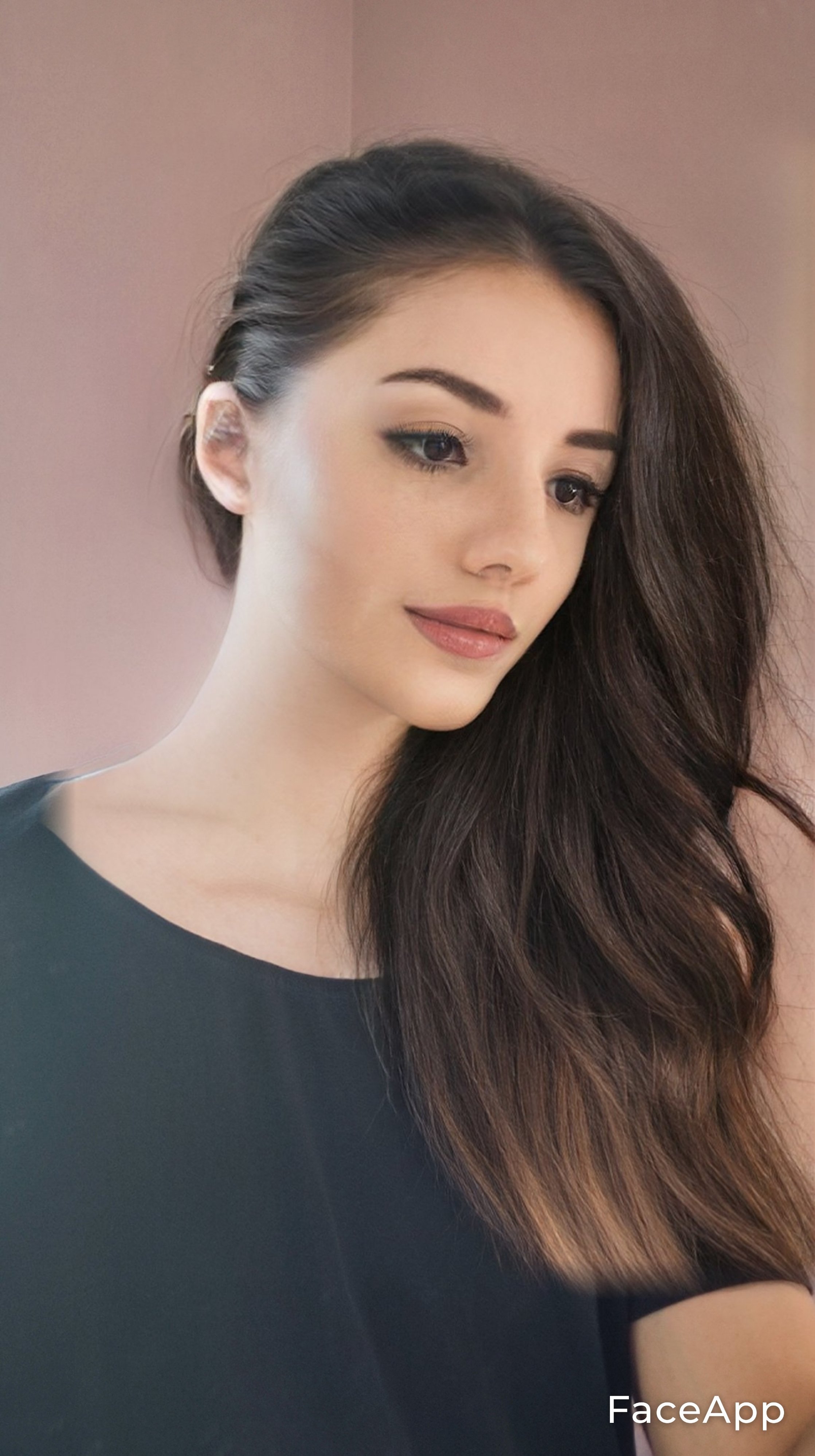 Miss Trap 2023 Nouvelle Édition (l'appli "faceapp" est indispensable) sur le forum Blabla 18-25 ...