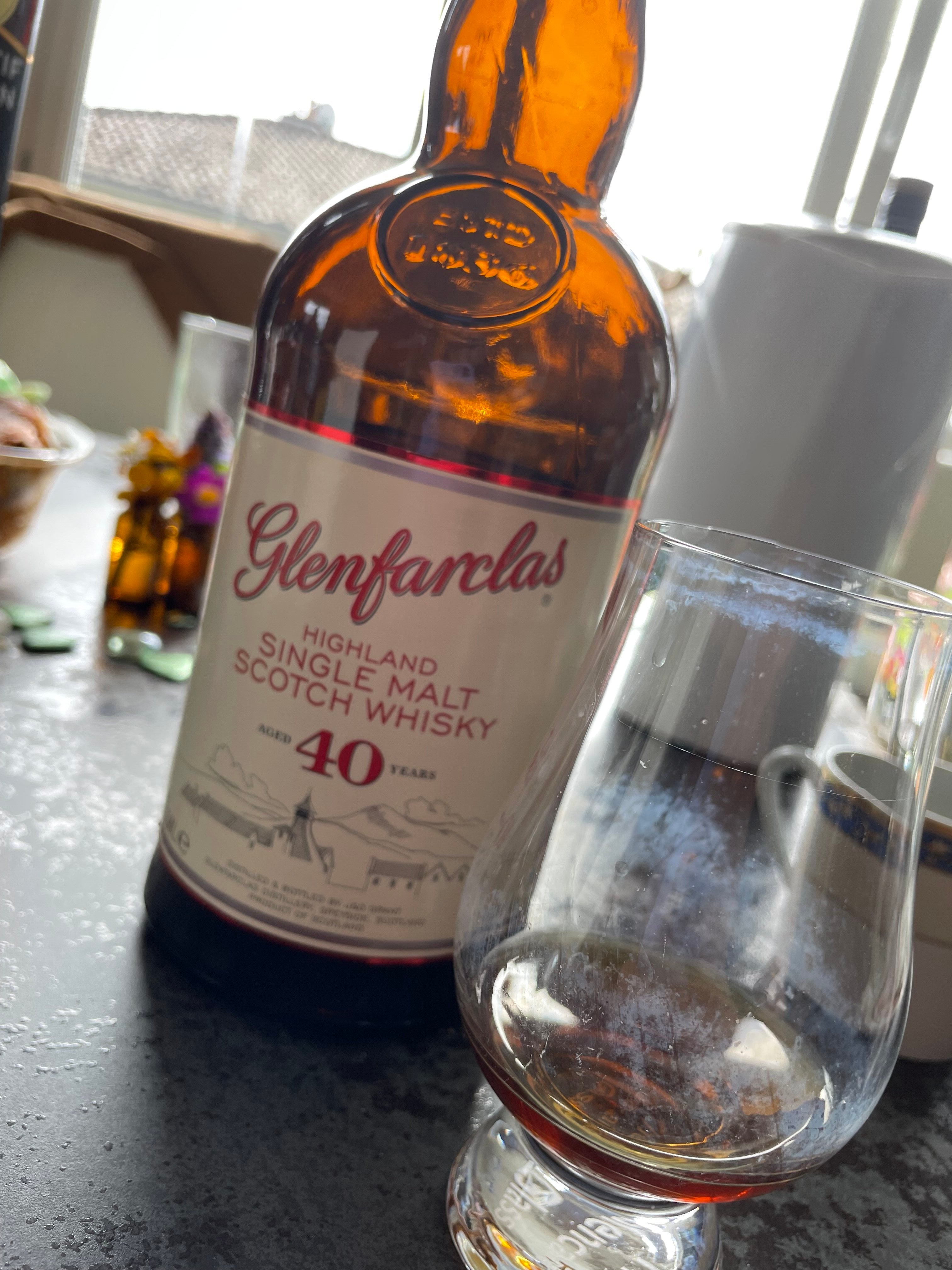 Mon whisky de 17h dérange le fofo sur le forum Blabla 18-25 ans - 30-04 ...