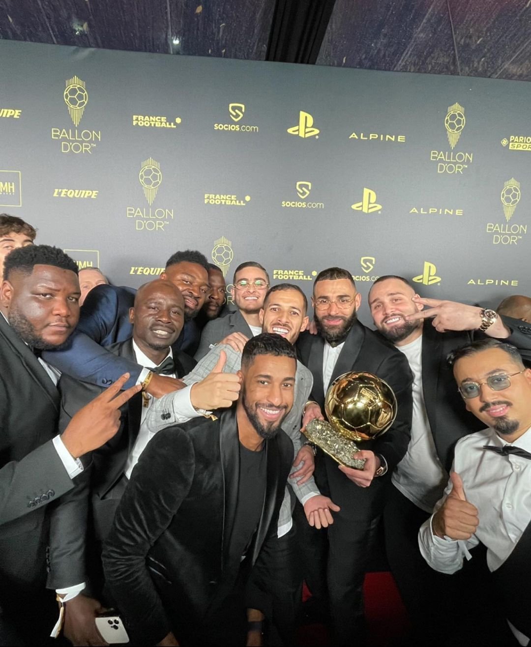 🚨 Le rappeur attiré de Benzema a finalement release "Plus qu'un ballon ...