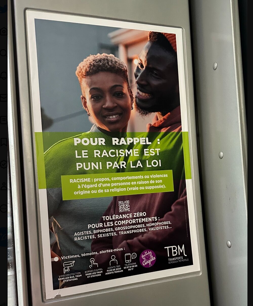 Ayaaaa cette affiche dans le bus sur le forum Blabla 18-25 ans - 22-06 ...