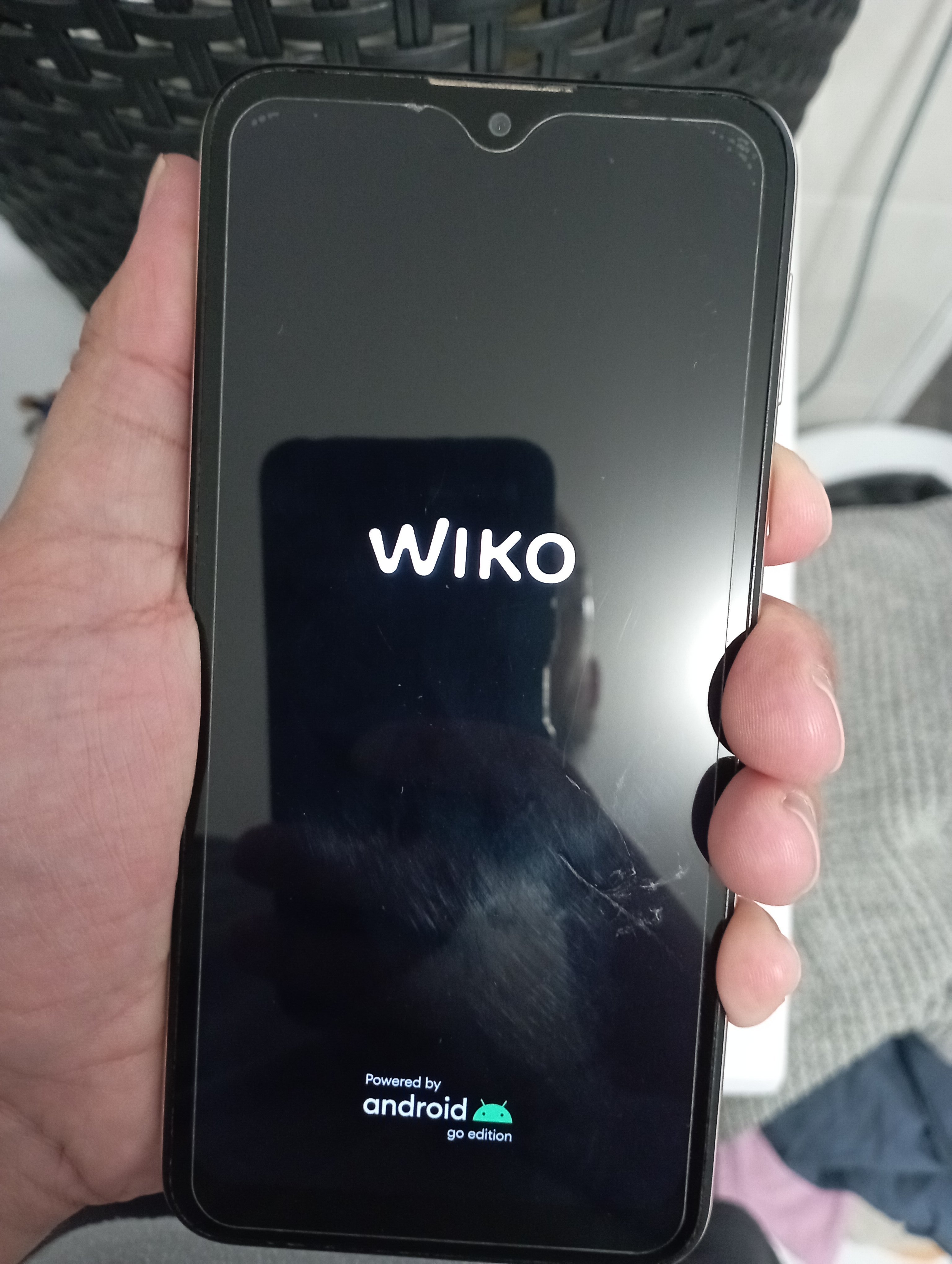 [WIKO Y81] L'ÉCRAN de DÉMARRAGE s'allume qui S'ÉTEINT sur le forum Blabla 18-25 ans - 06-07-2023 ...