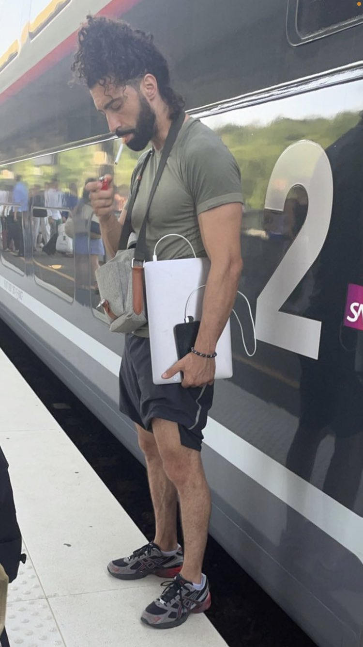 [PHOTO] Je viens de croiser ADEMO à la Gare de Lyon :ouch: sur le forum ...