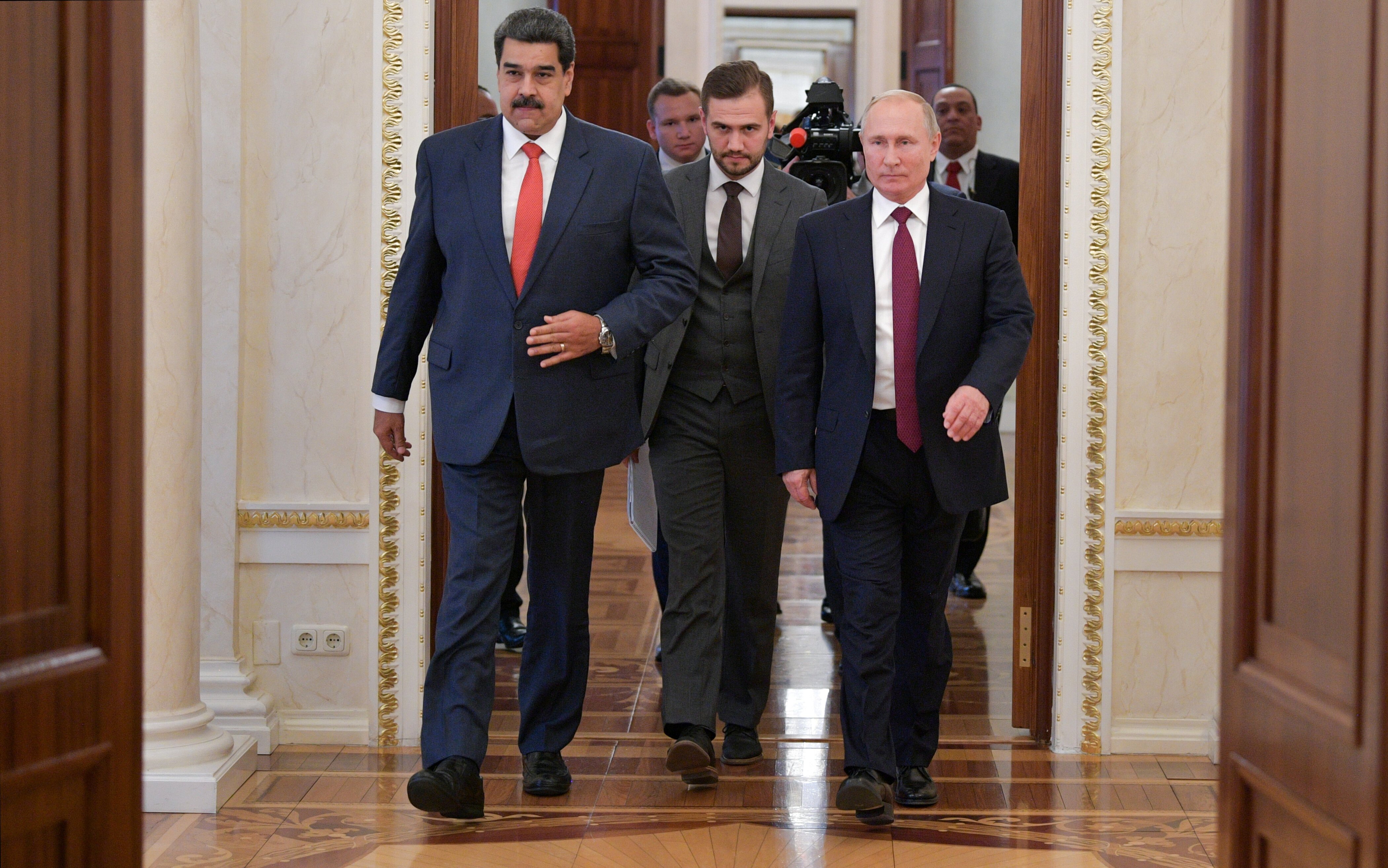 Poutine vs Maduro, qui est le vrai Chad ? sur Onche, votre espace de ...