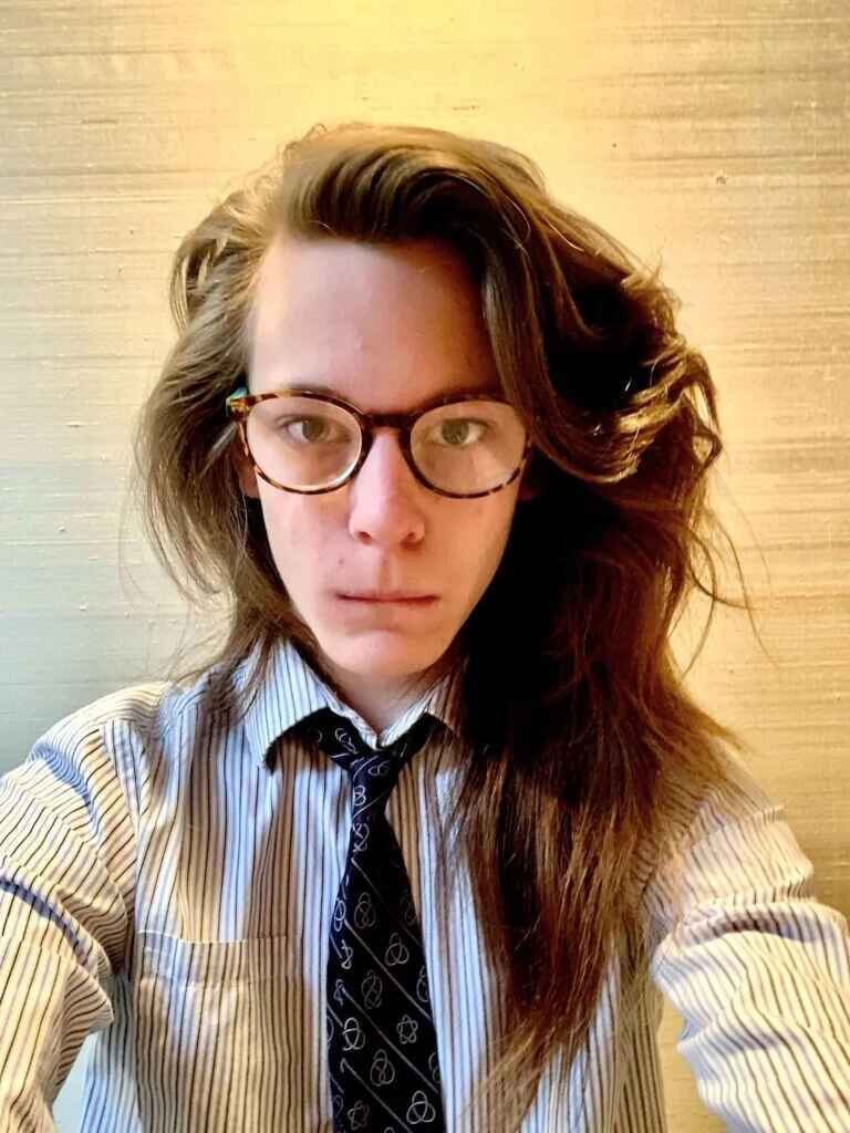 A seulement 18 ans, le fils d'Elon Musk donne des conférences sur l ...