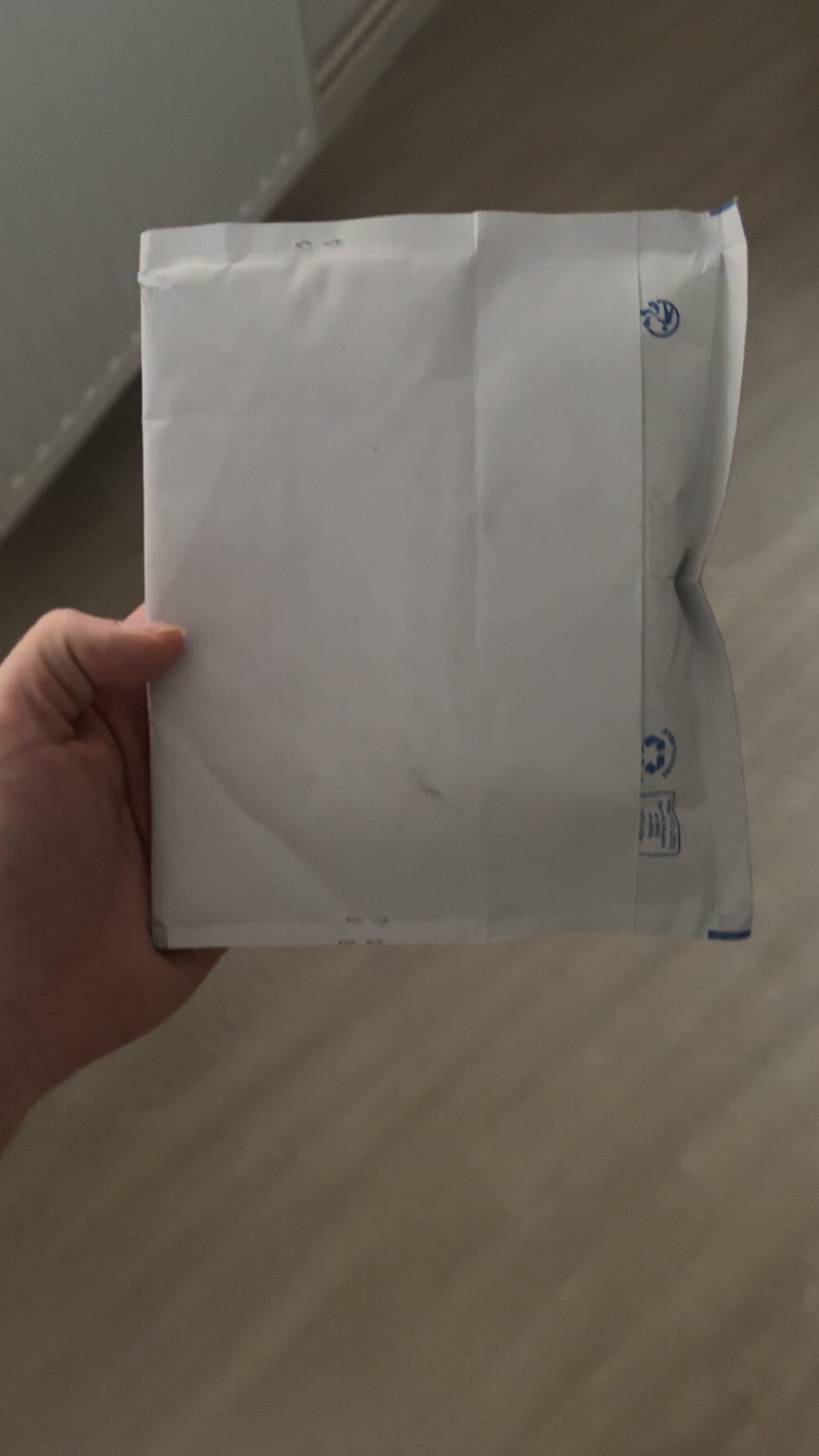 J’ai bien REÇU l’album de la TEEN MIKI sur le forum Blabla 18-25 ans ...