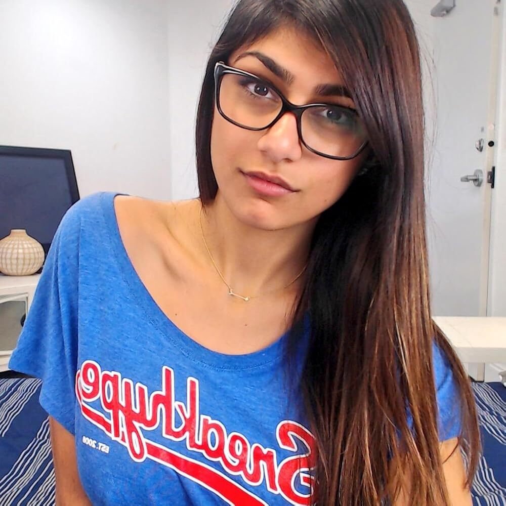 Qui vous fait le plus bander entre Mia Khalifa, Nicole Aniston, George ...