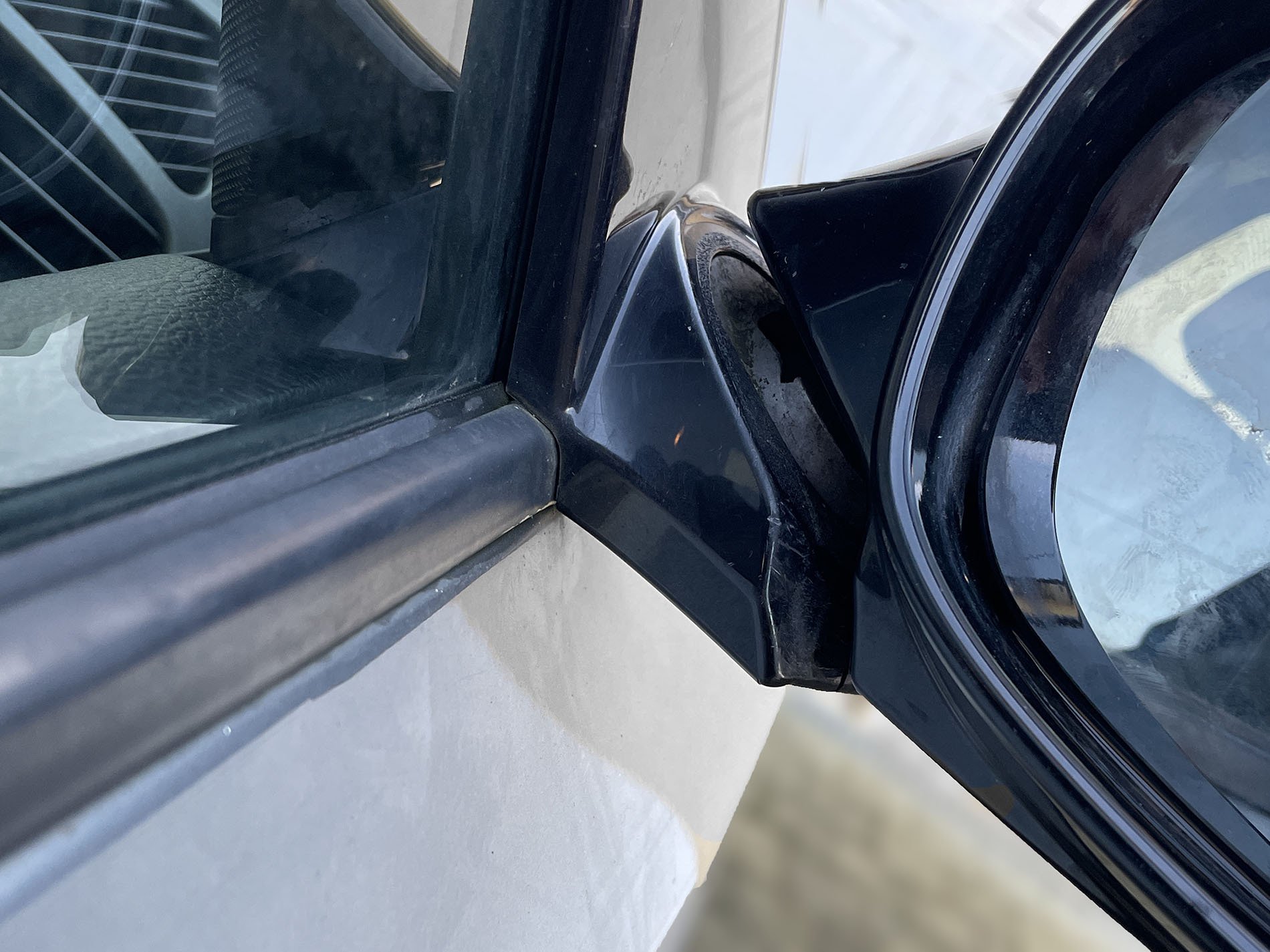 On m'a flingué mon rétro sur le forum Automobiles - 14-01-2026 18:32:05 ...